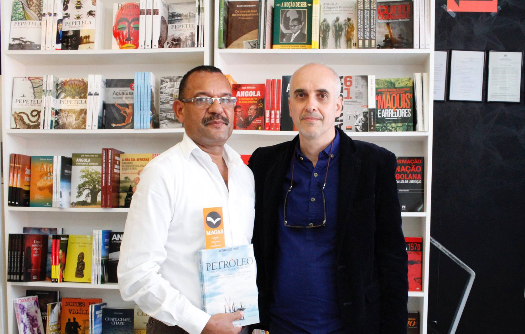 MAGAS – AUTORES.club